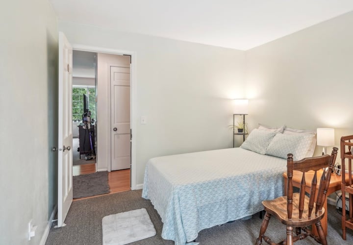 Private Room By Marshall Park - Madison, WI