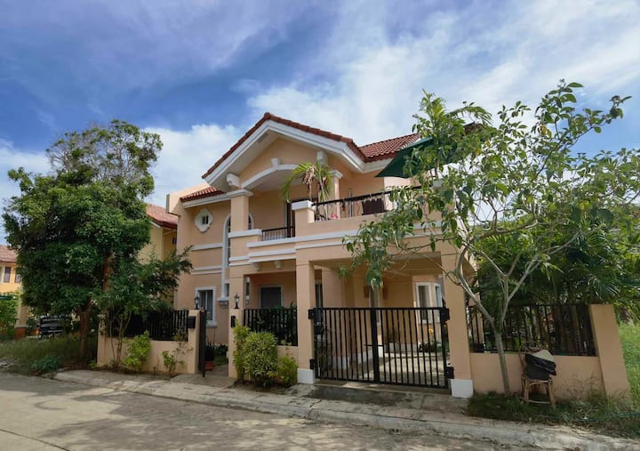 4 Bedroom House - Puerto Princesa