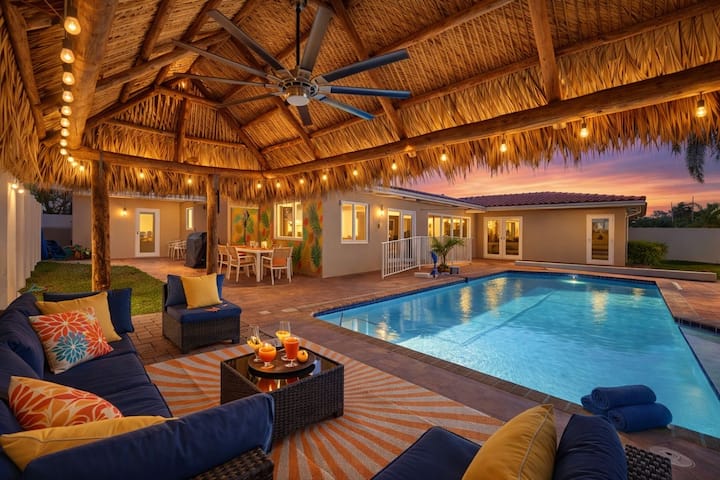 Heated Pool & Fire Pit Near Beach - Pompano Beach, FL
