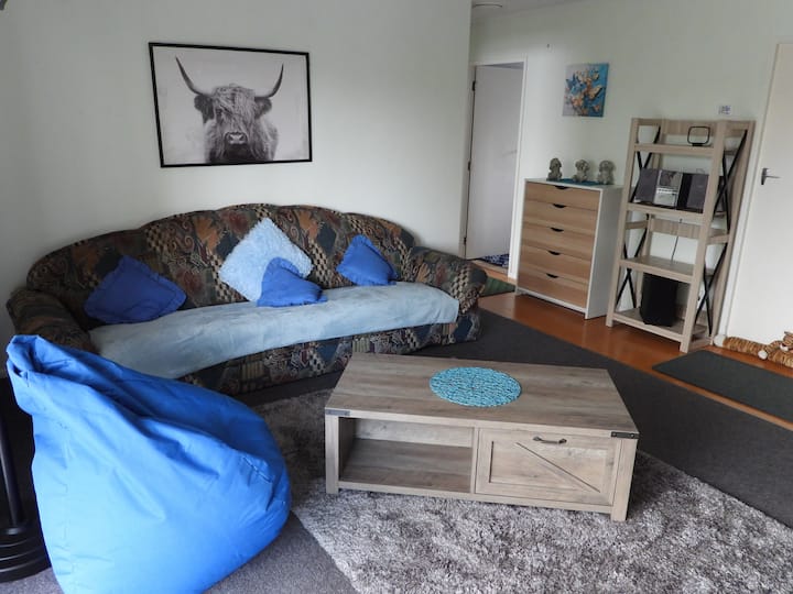 One On Vogel - Ashhurst