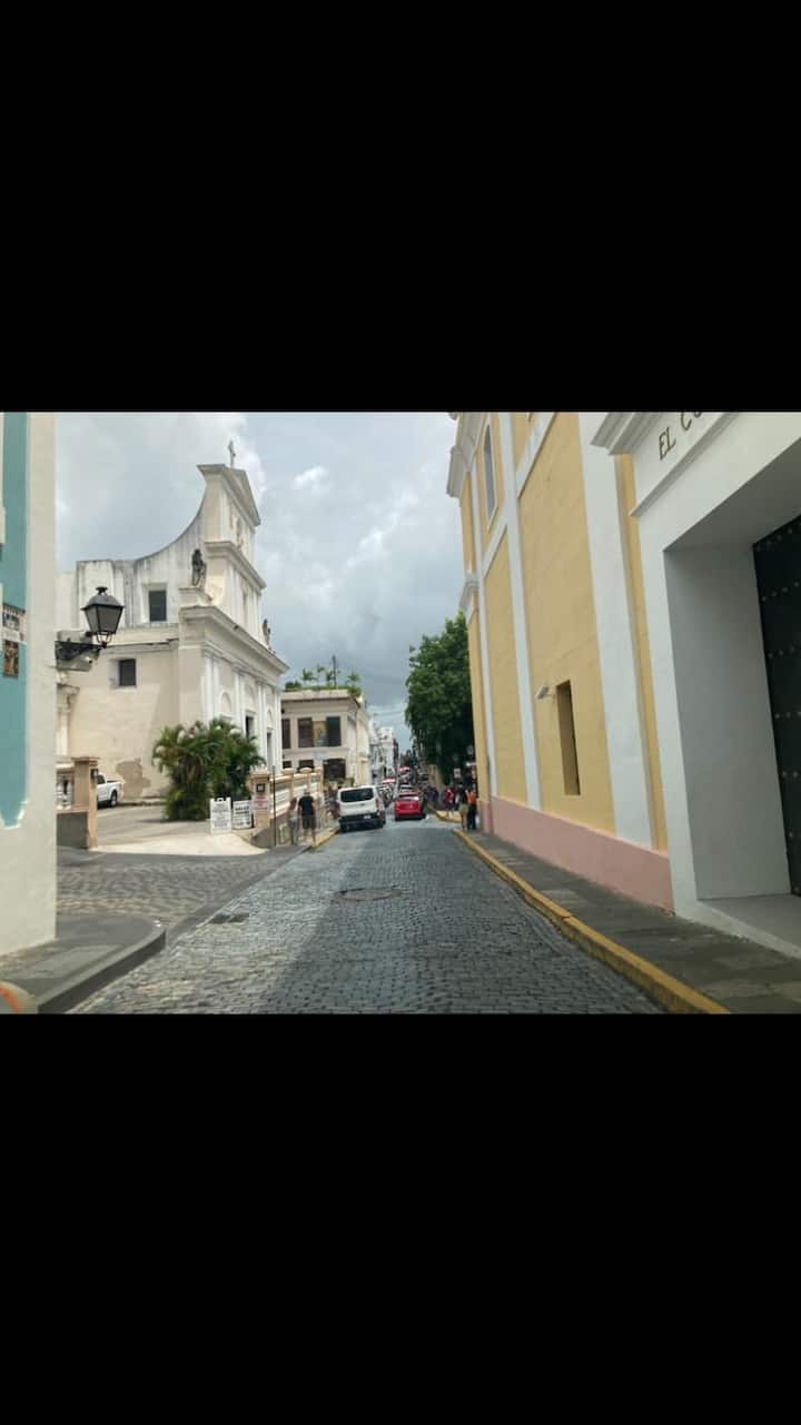 Central Apt On Cristo St. In Old San Juan/ 2bd/1b - Puerto Rico