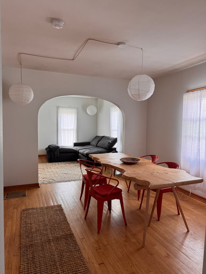 Cute Loft - Downtown Eau Claire - Eau Claire, WI