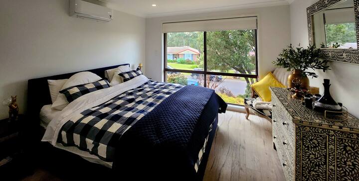 2 Bedrooms (King & Queen) With Private Bathroom - Campbelltown