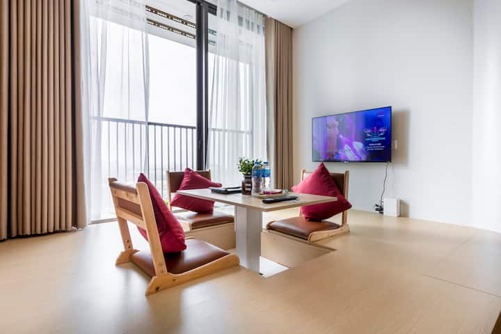 Lana Ecopark - The Lake View Suite Room - Vietnam