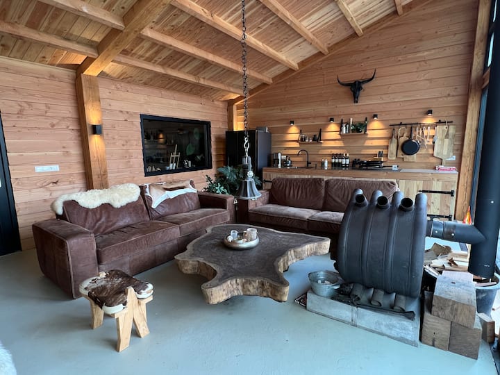 Prachtige Chalet Cuijk (€1500/maand) - Groesbeek