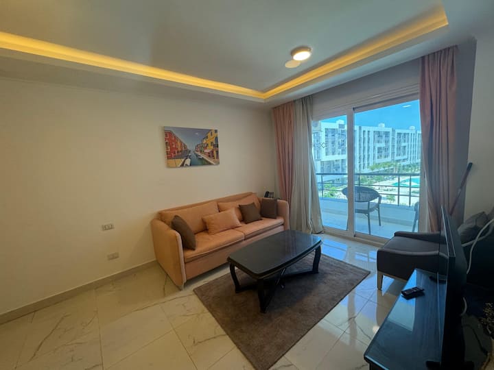 Cozy One Bedroom In A Compound With Beach Access - Hurghada