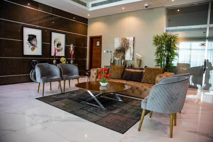 3 Bedrooms Family Flat Juffair Manama - Bahrain