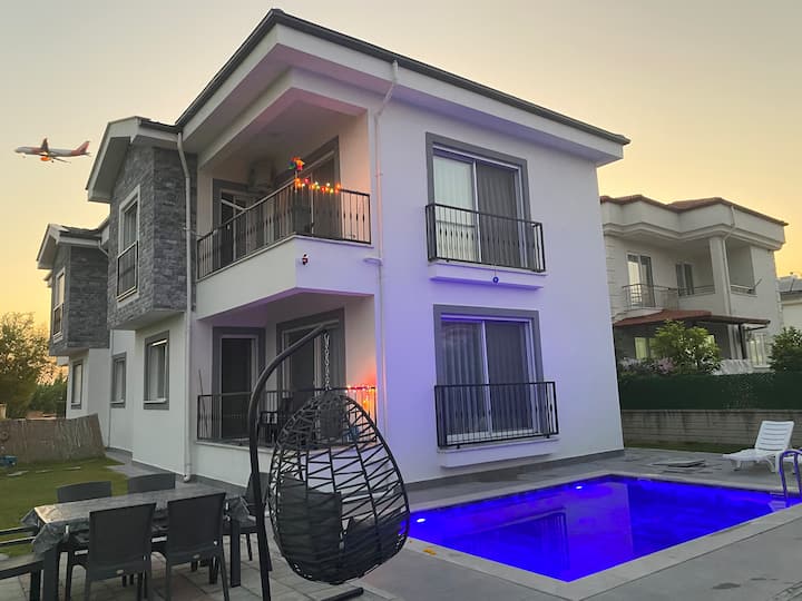 Doğayla Iç Içe Sakin, şıK Villa - Dalaman