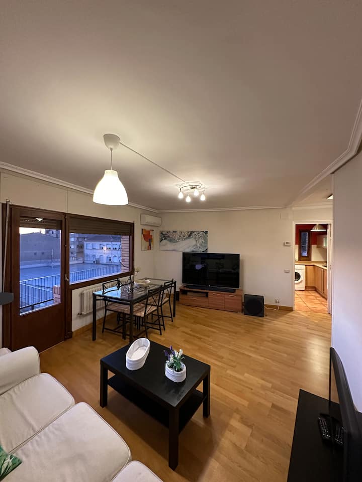 Piso Luminoso En Cascante - Tudela