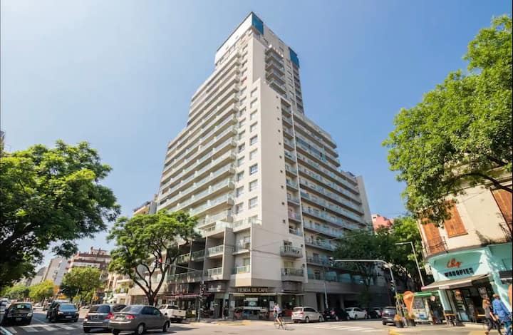 Torre.charlone555
Cochera,piscina,landry - San Martin, Argentina