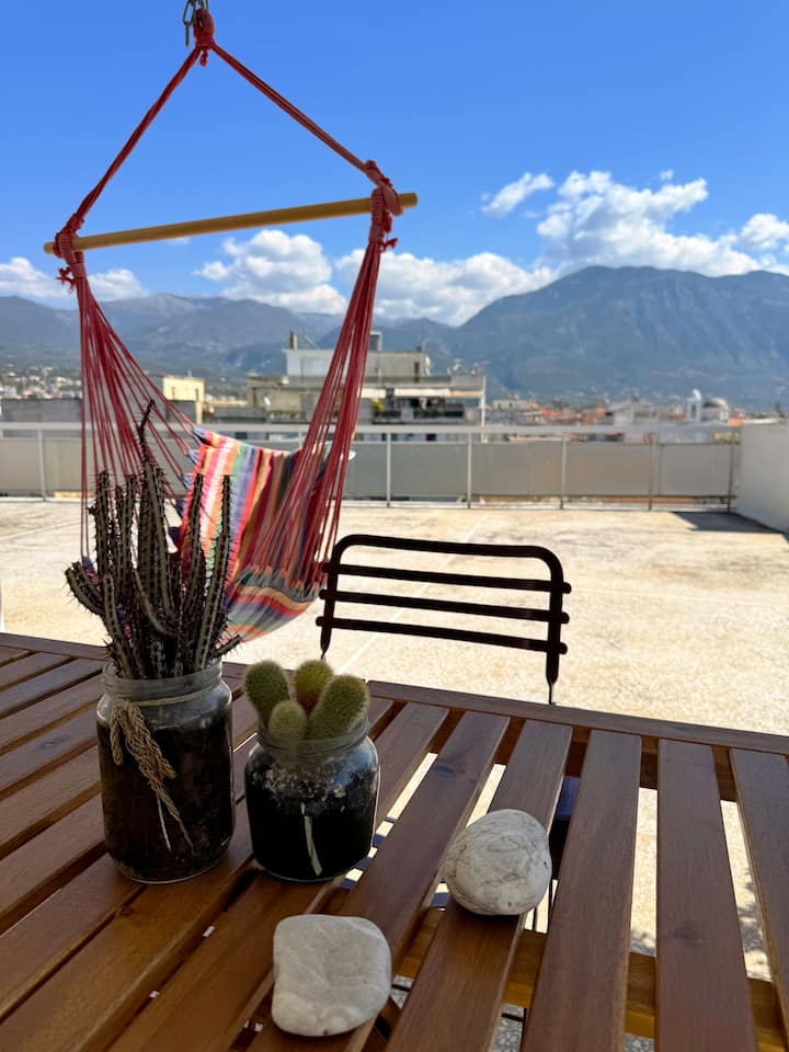 Neomai98_rooftop Apartment With A Stunning View - Kalamata