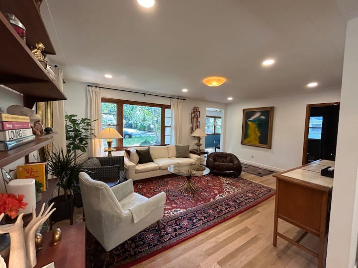 Modern, Central Douglas Retreat! - Saugatuck, MI