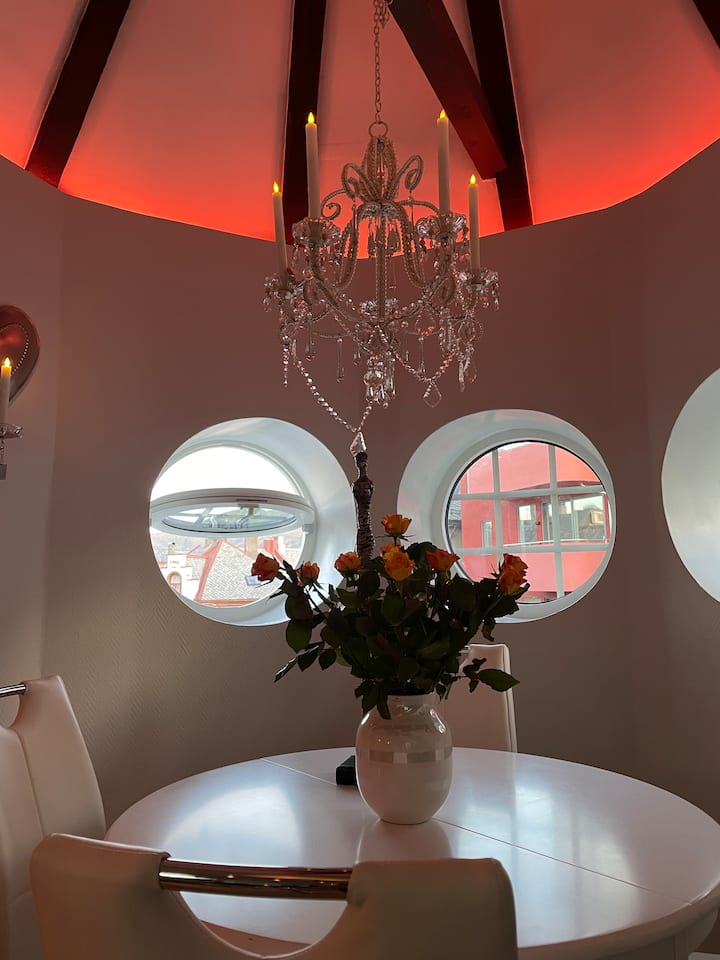 Bo I Tårnet I Hjertet Av ÅLesund - Alesund