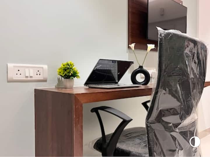 The Regal Suites- Private 1bhk Suites Kharadi - プネー