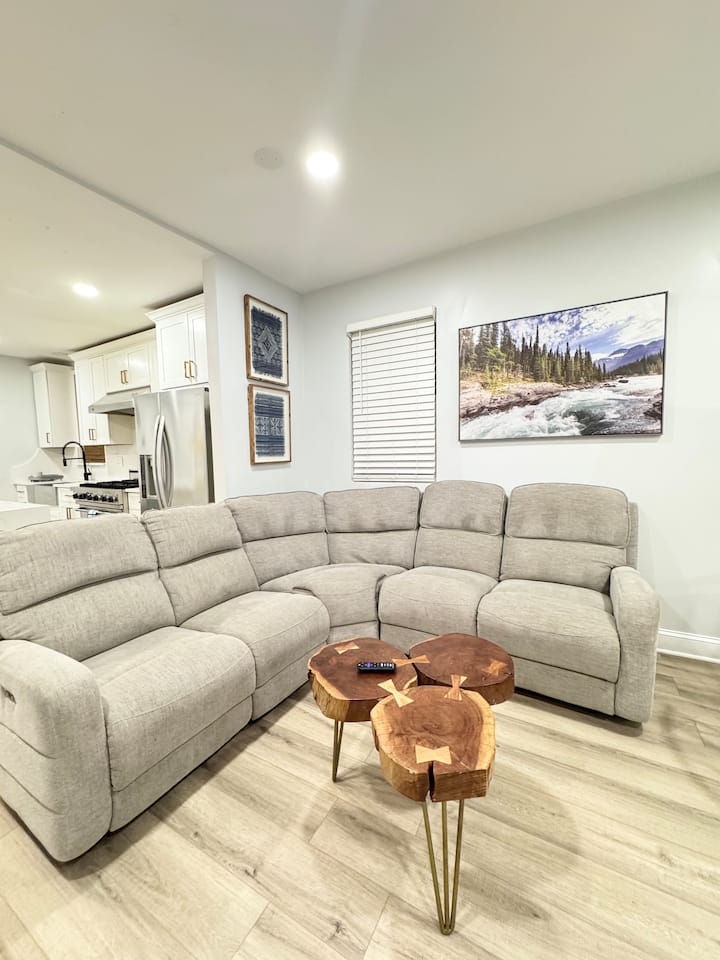 1st Fl-cozy & Modern 2 Bedrooms - 伊麗莎白