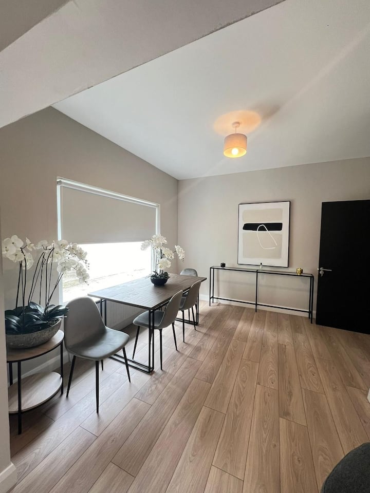 Nicely Decorated Villa - Balbriggan