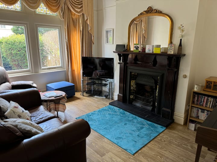 Lovely Double Room In Aigburth, Liverpool - Liverpool