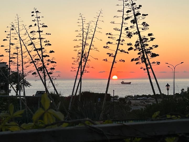 Seaview 5* Apartment With Garden & Pool - Paphos