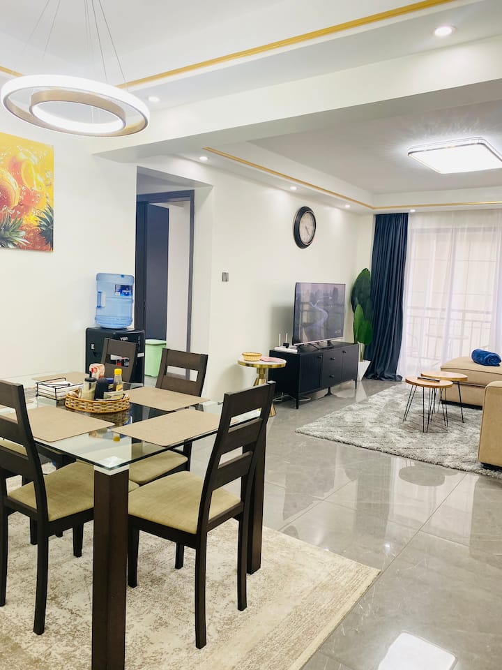 Charming 2b Hideaway + Coffee House In Kileleshwa - Nairobi