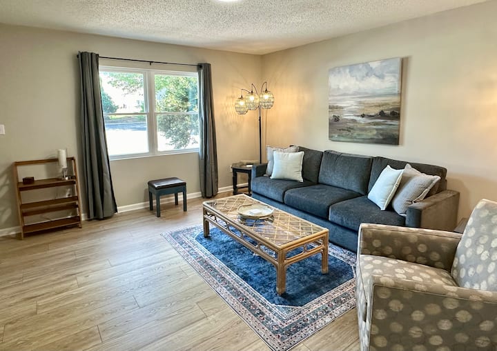 Clean, Comfortable, Inviting W/king & Queen Beds - Hickory, NC