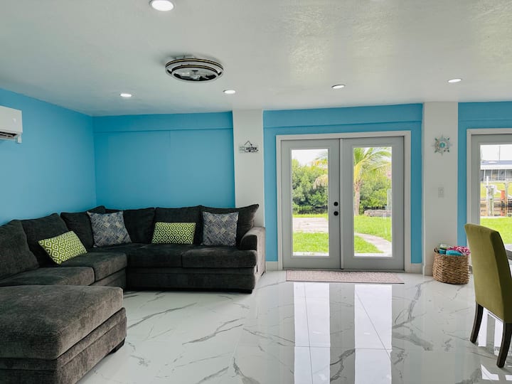 Beautiful Pool House - Port Charlotte