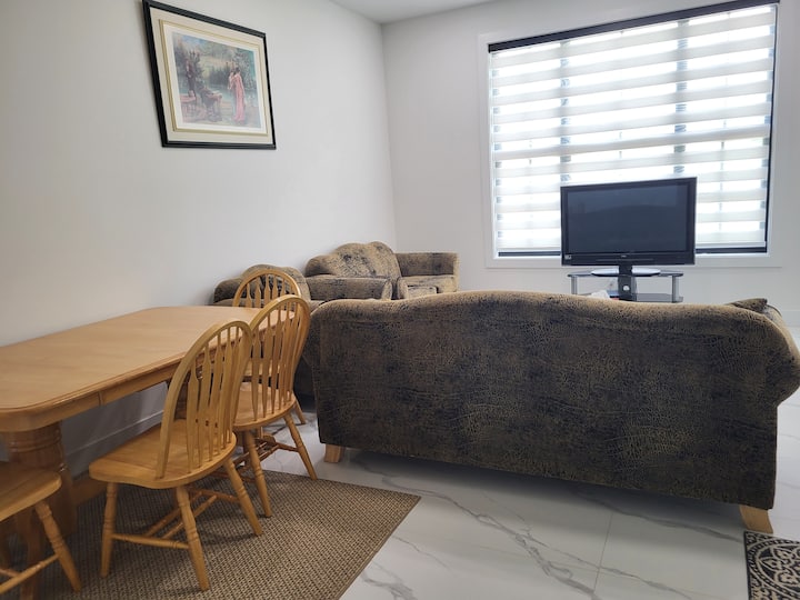One Suite Attached To A House - Surrey