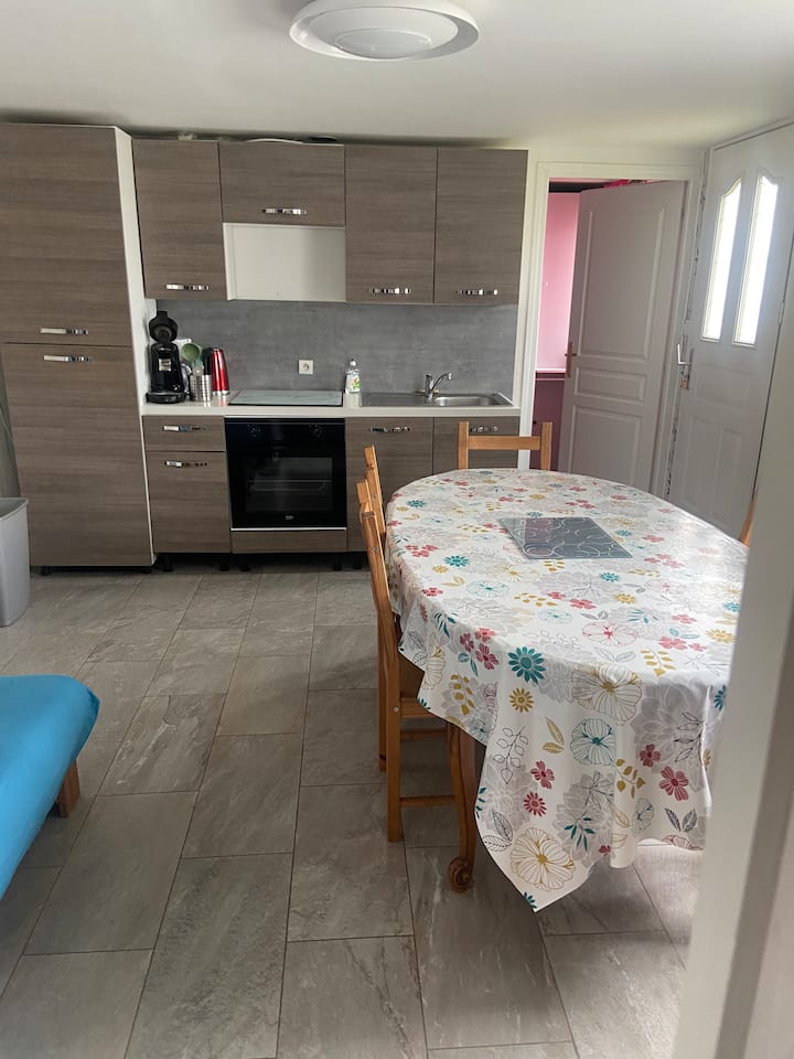 Logement Climatisé,wc,douche,coin Cuisine Privé - Saint-Omer