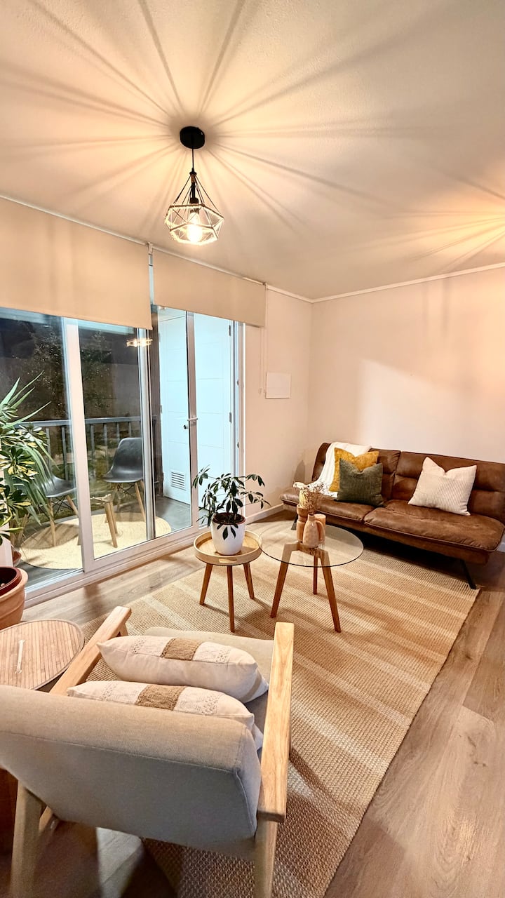 Departamento Amplio Con Terraza Y Estacionamiento - Valdivia
