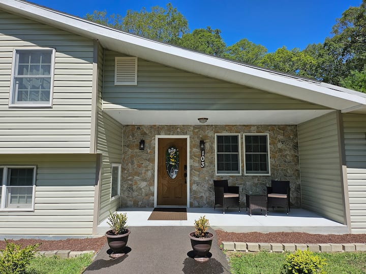 New Home In Athens - Hudson, NY