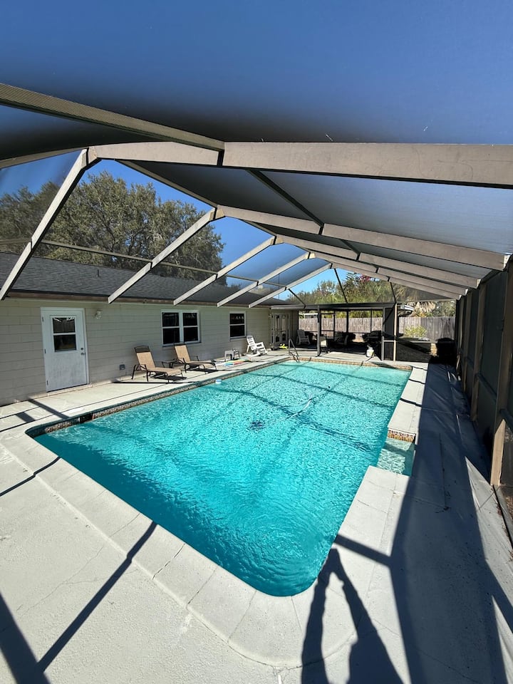 John Shirley’s Retreat - Winter Haven, FL