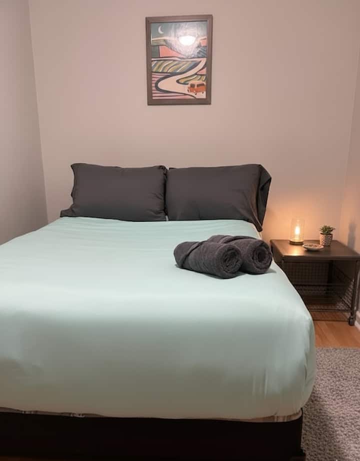 Chic City Escape - Oak Park
