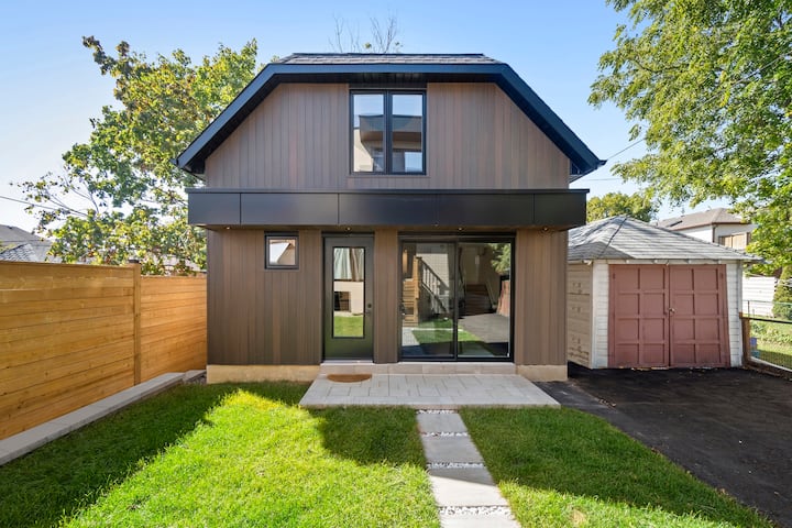 Private Guest House • Sleeps 5 • Near Bmo - Mississauga
