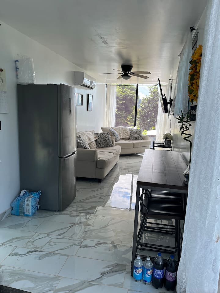 Ocean/mountain View Container Five Min To Beach - Ceiba