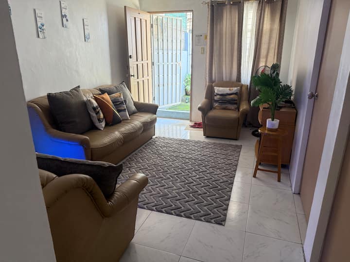 Montevirgin Guesthouse - Muntinlupa