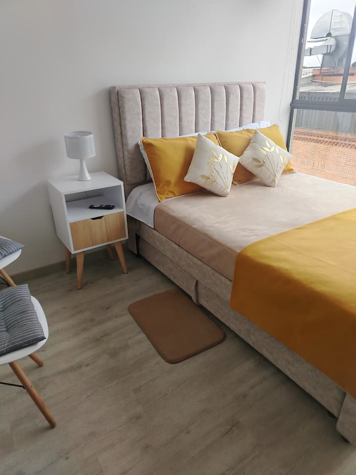 Súper Cerca  Embajada Americana, ÁGora Y Corferias - Colombia