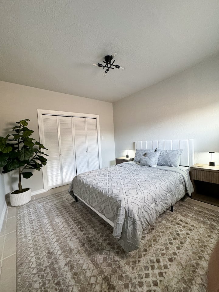 Easy I-10 Stopover | Pet-friendly 1br W/ Parking - El Paso, TX