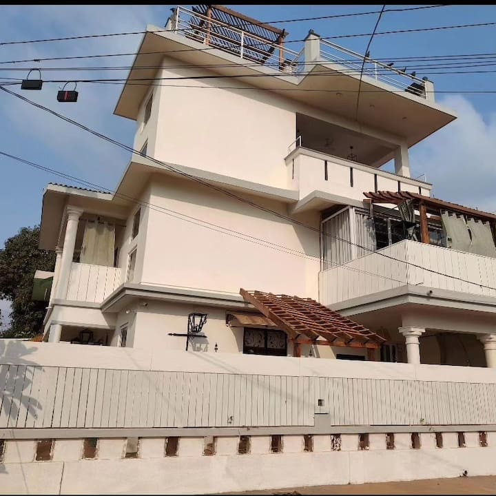 White House, Dona Paula, Panjim Goa - Goa