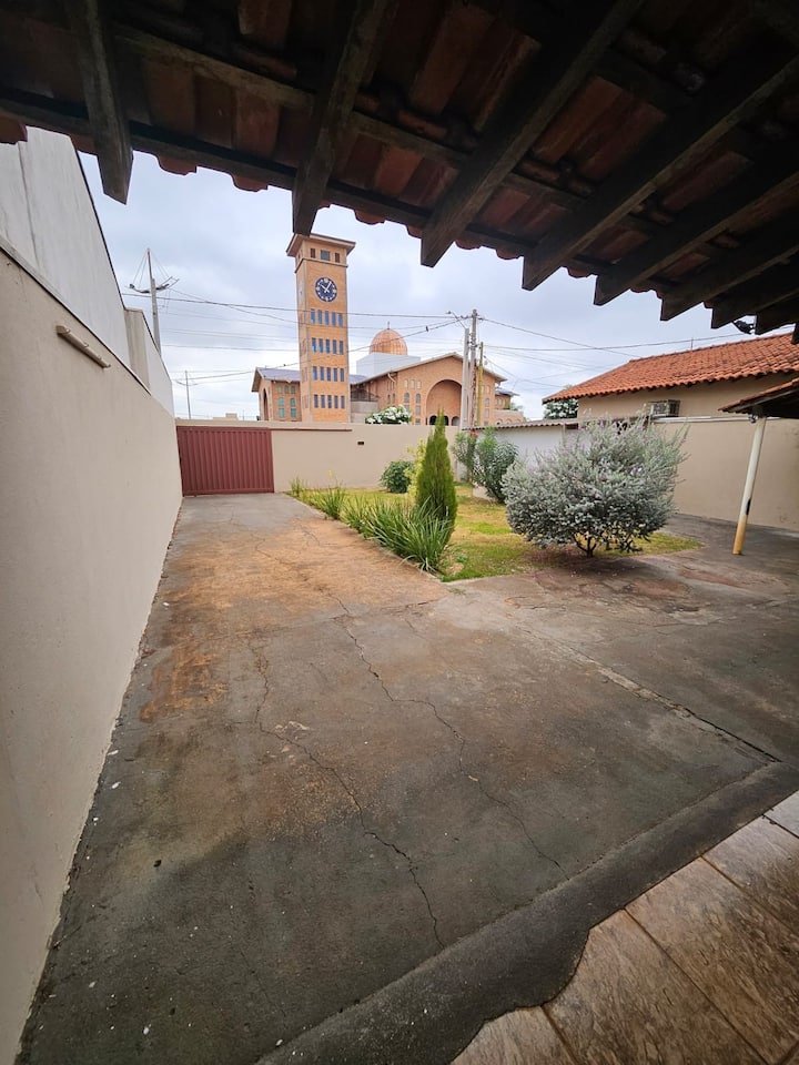 Casa Completa C/ Ar Cond. Minibasílica - Barretos