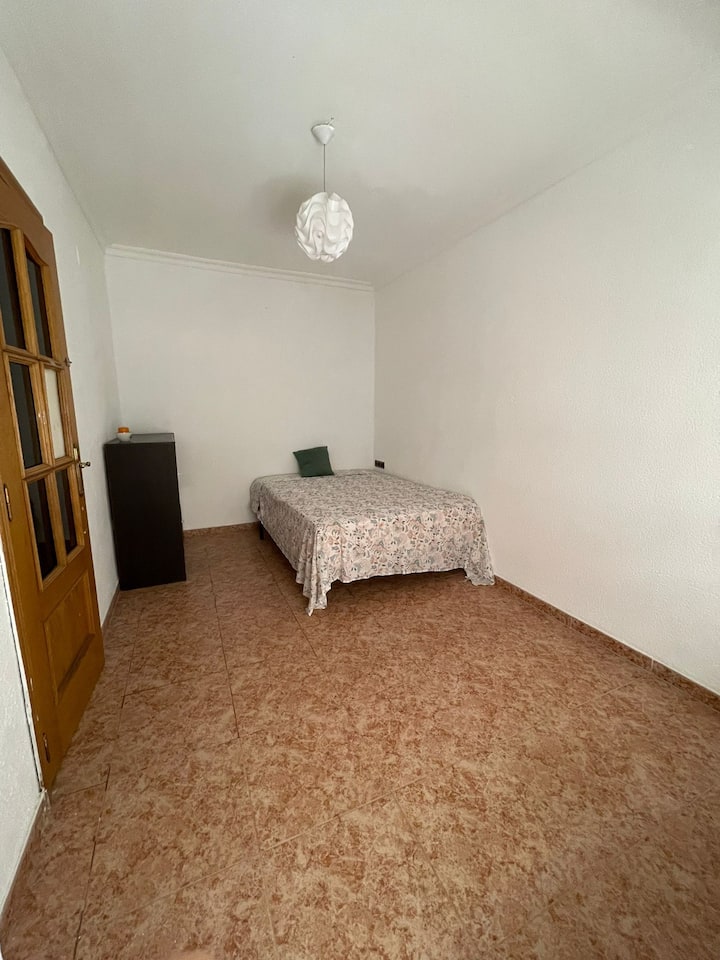 Habitación Privada Para Una O Varias Noches - Valencia