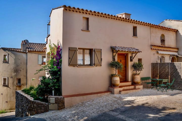 À Quelques Pas Des Premières Plages(-1km) - Grimaud