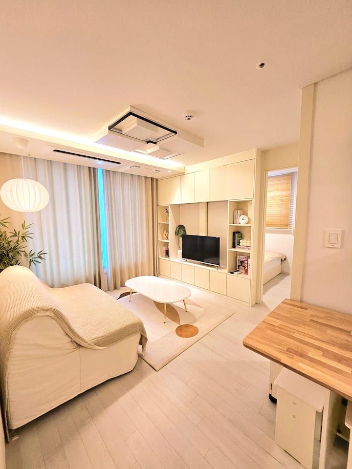 [New] Cozy & Clean, 3room,4bed @Hongdae #신축 #주차가능 - Seoul