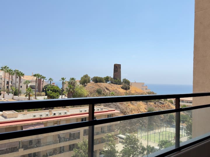 Apt- Vistas Al Mar Y Piscina A Pasos De La Playa - Benalmádena