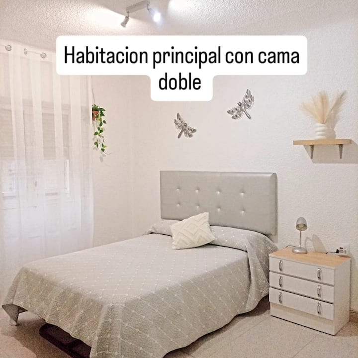 Bonito Y Económico Apartamento En Elche - Elche