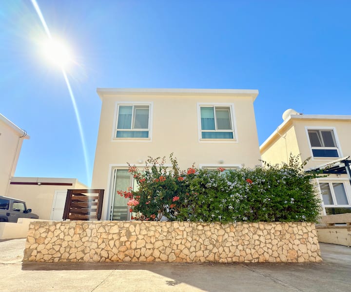 Seaturtle Beach House, Top Location Green Bay - Protaras