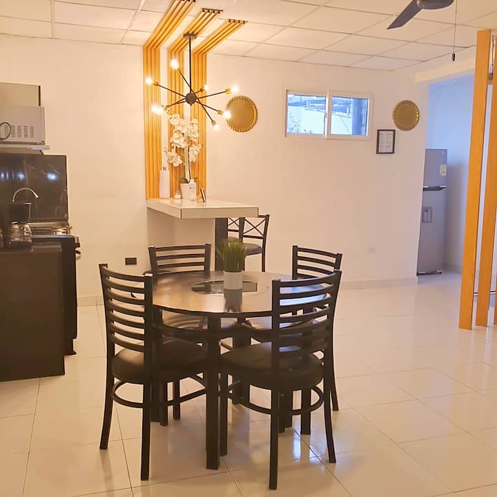 Apartamento En Buena Ubicacion Colonia Escalon - San Salvador