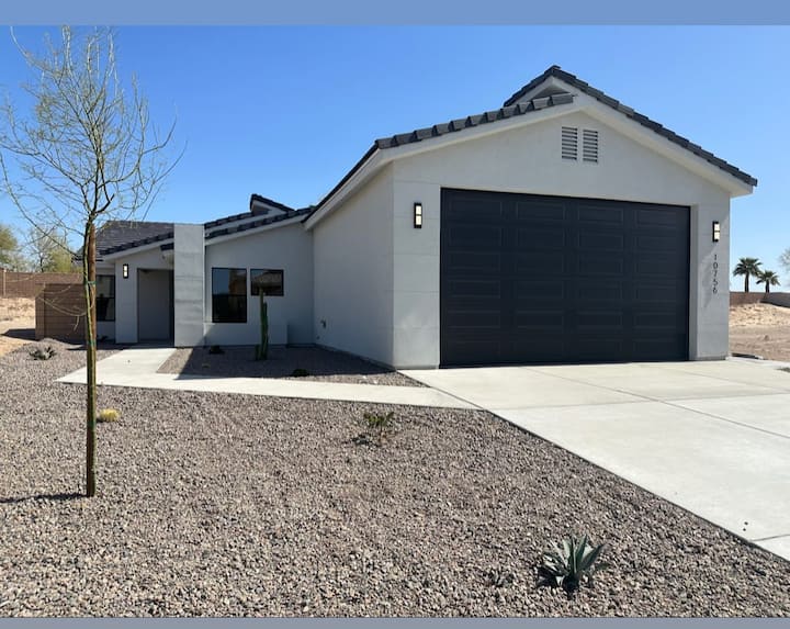 Mojave Valley River House
*By Needles Bridge - Needles, CA