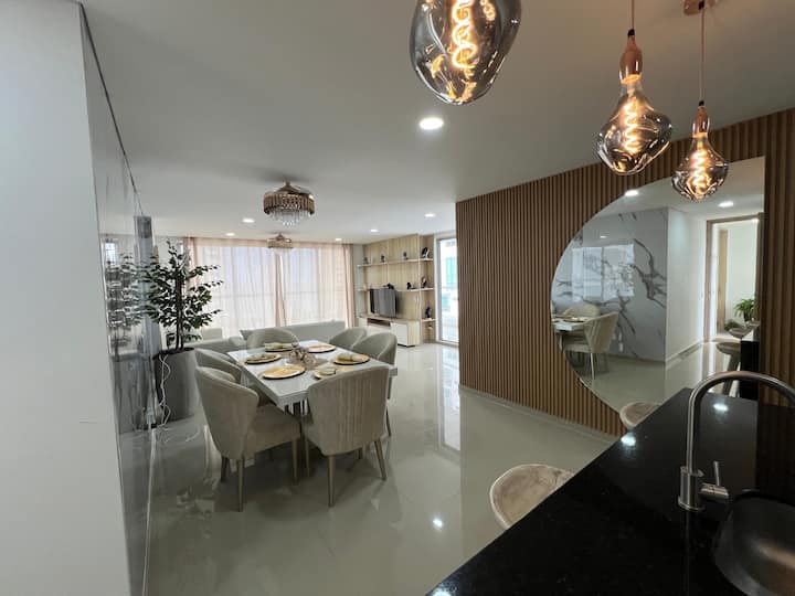 Cozy 3-bedroom Apartment With Sea View - Cartagena, Colombia