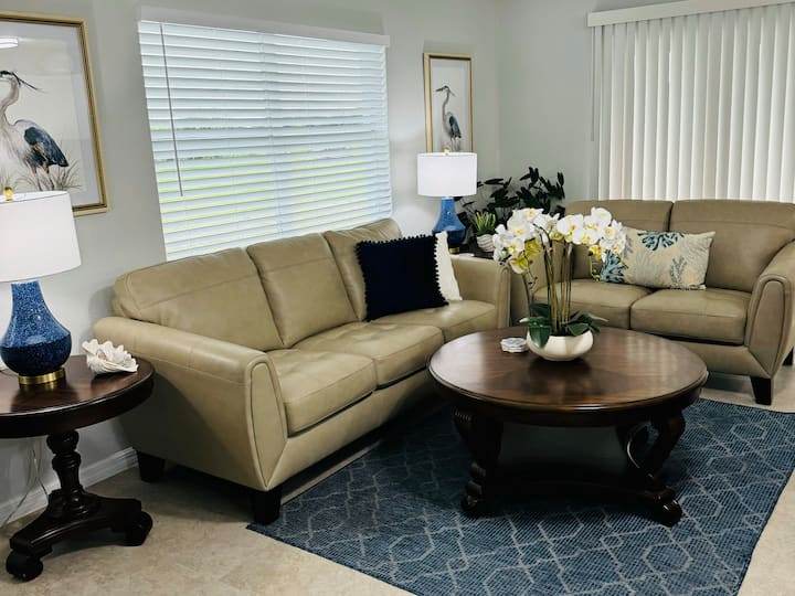 Cozy Shell Duplex Is Near Airport And Downtown! - Lakewood Ranch, FL
