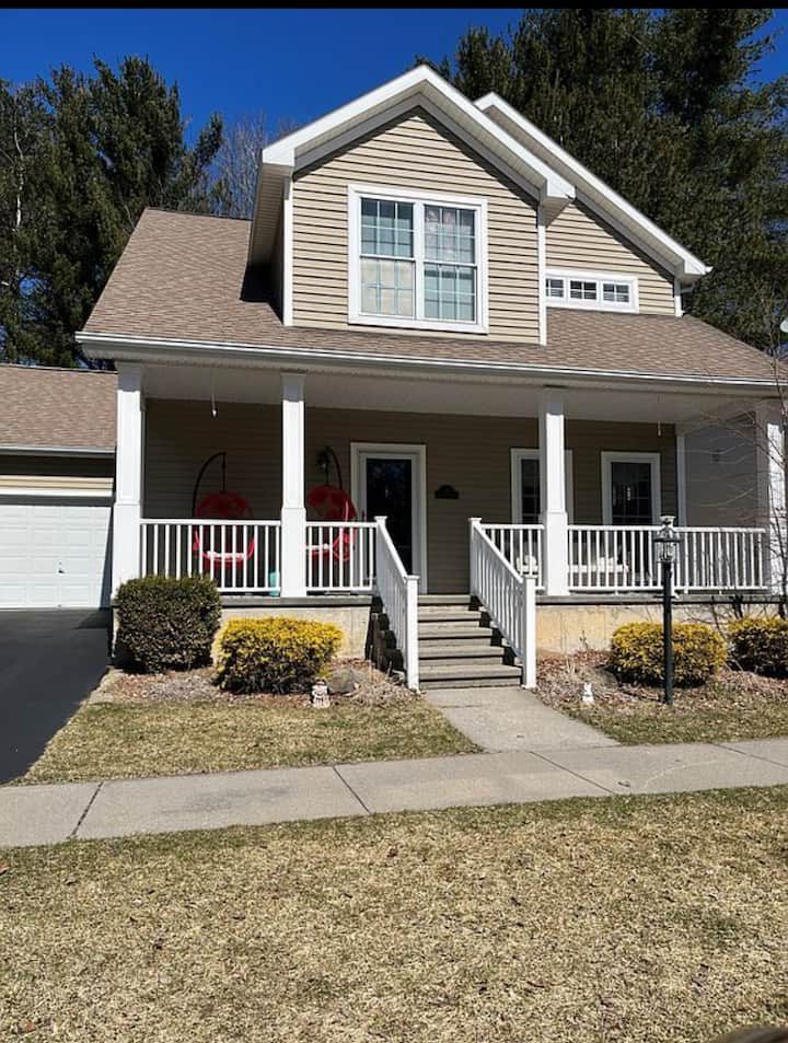 Track Rental / Vacation Rental - Saratoga Springs, NY
