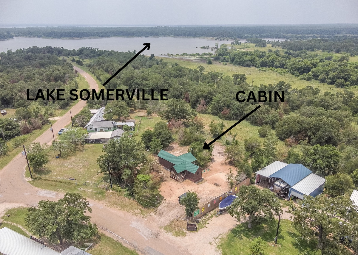 Apache Log Cabin | Walk to Lake - Cabins for Rent in Somerville, Texas ...